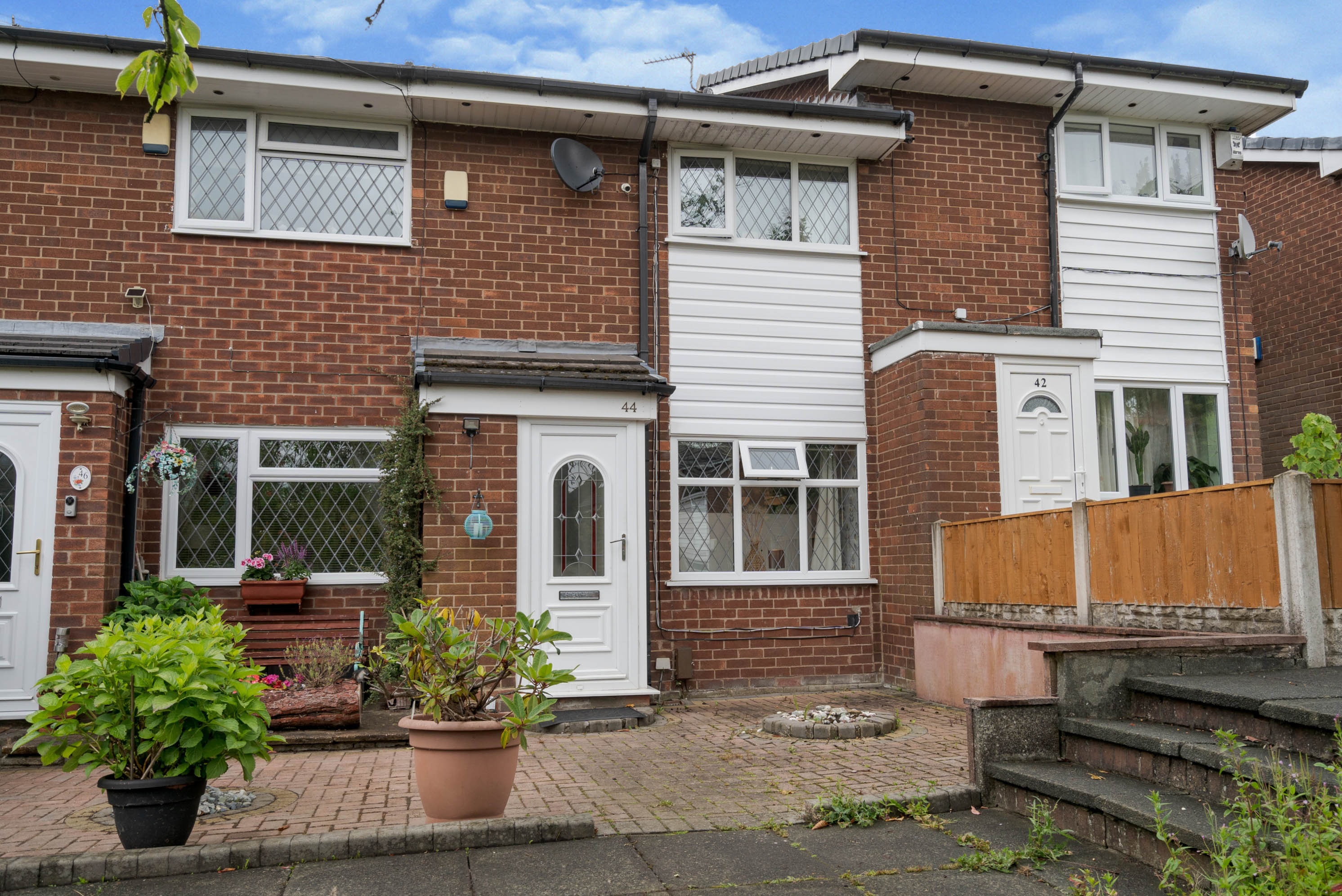 2 bedroom town house for sale in Solent Drive, Bolton, BL3 1RN