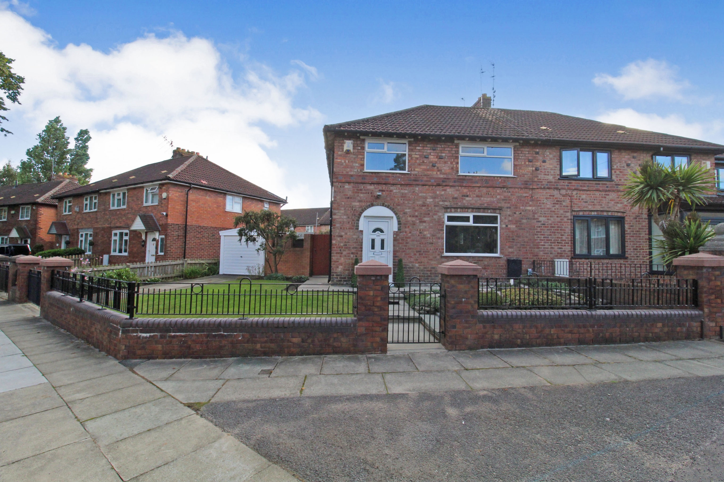 3 bedroom semi-detached house for sale in Inner Forum, Liverpool, L11 5BQ