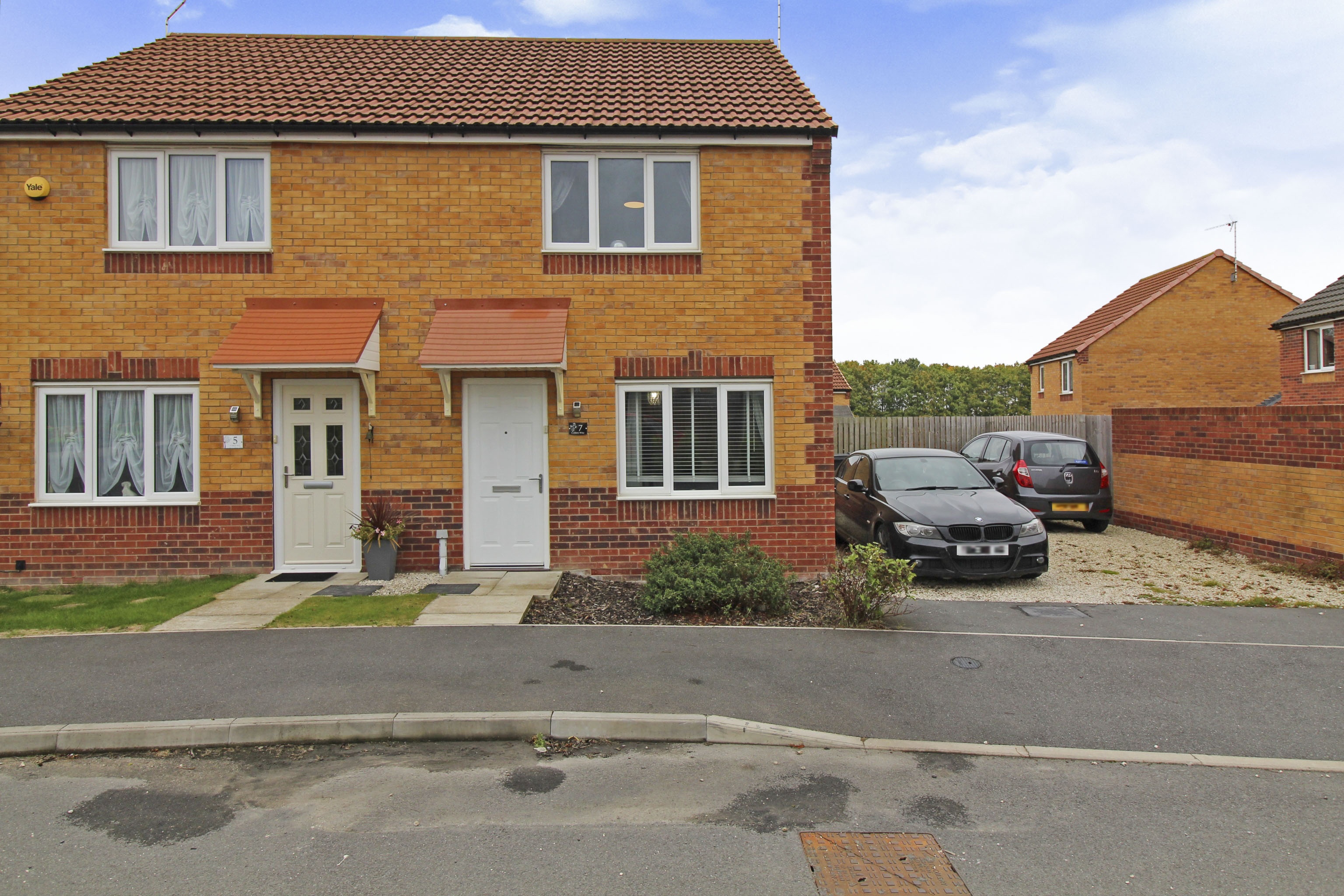 2 bedroom semi-detached house for sale in Colliers Way, Holmewood ...
