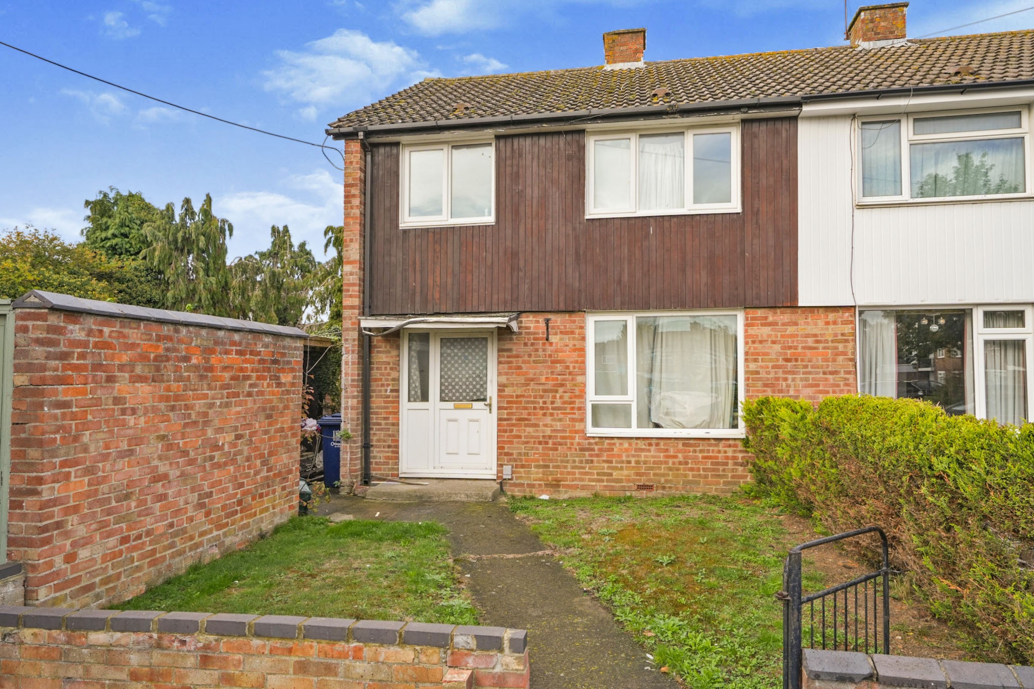 3 bedroom end of terrace house for sale in Blay Close, Oxford, OX4 6BQ