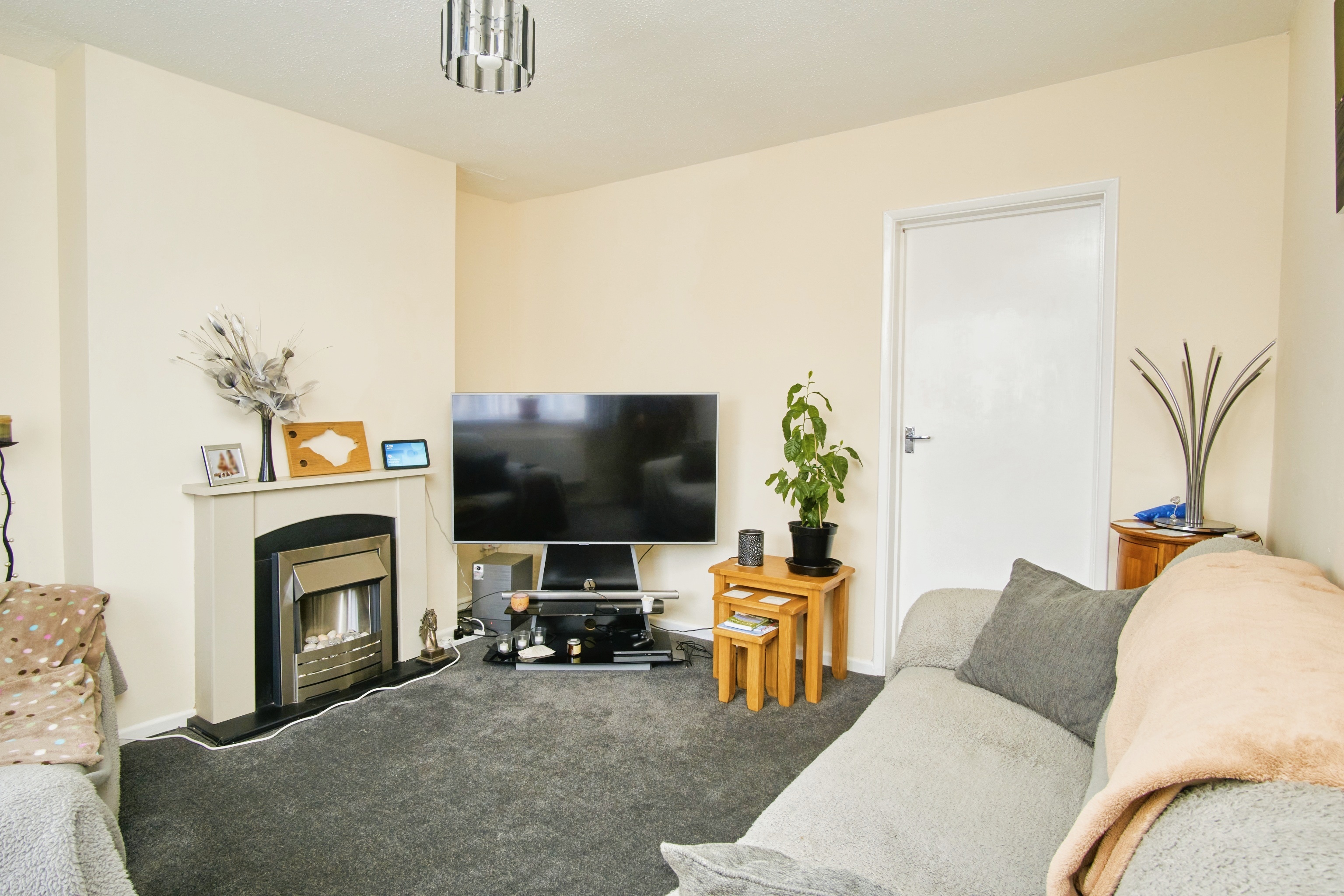 3 bedroom semi-detached house for sale in Bettesworth Road, Ryde, PO33 3EN