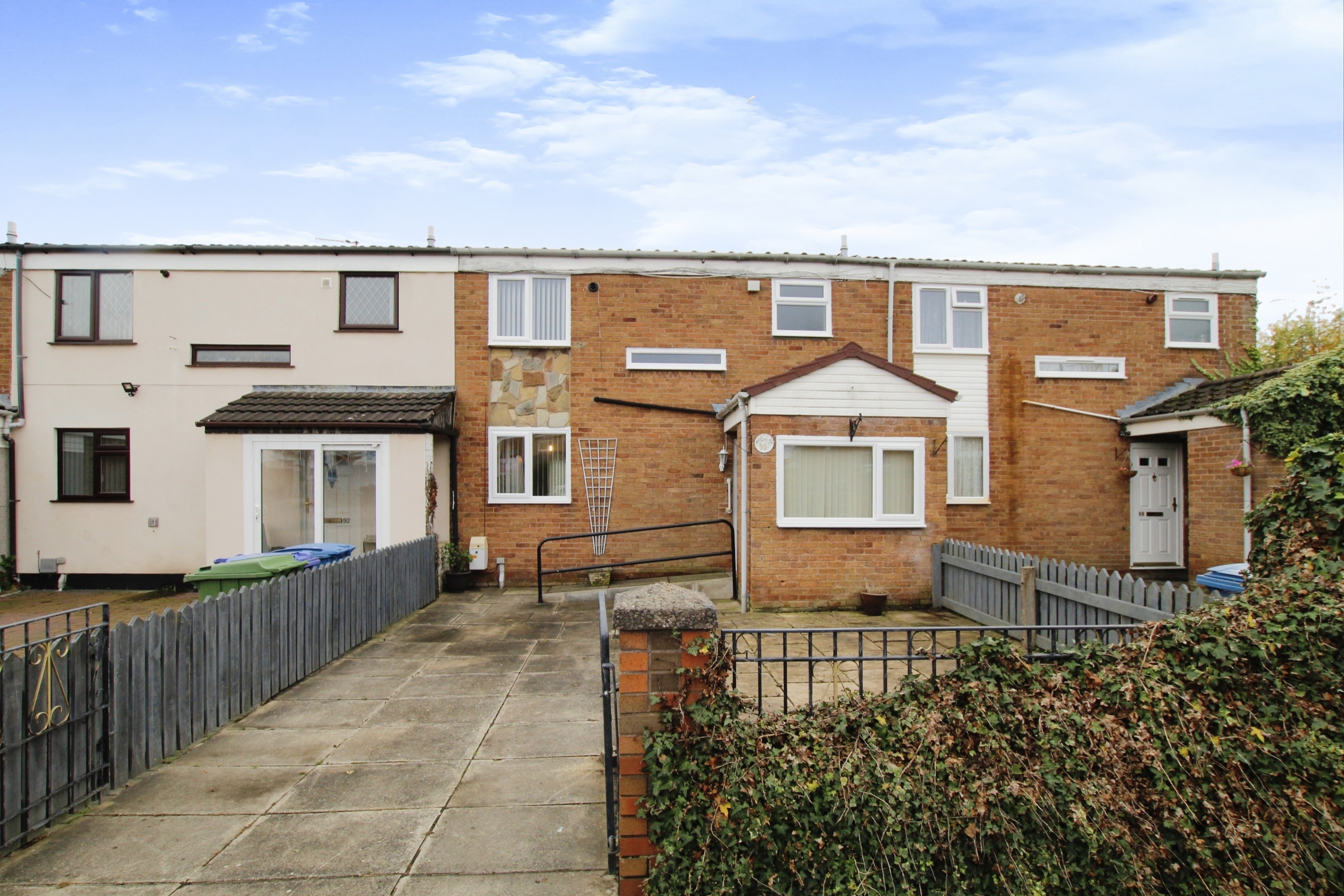 3 bedroom terraced house for sale in Parkview Drive, Liverpool, L27 6WW