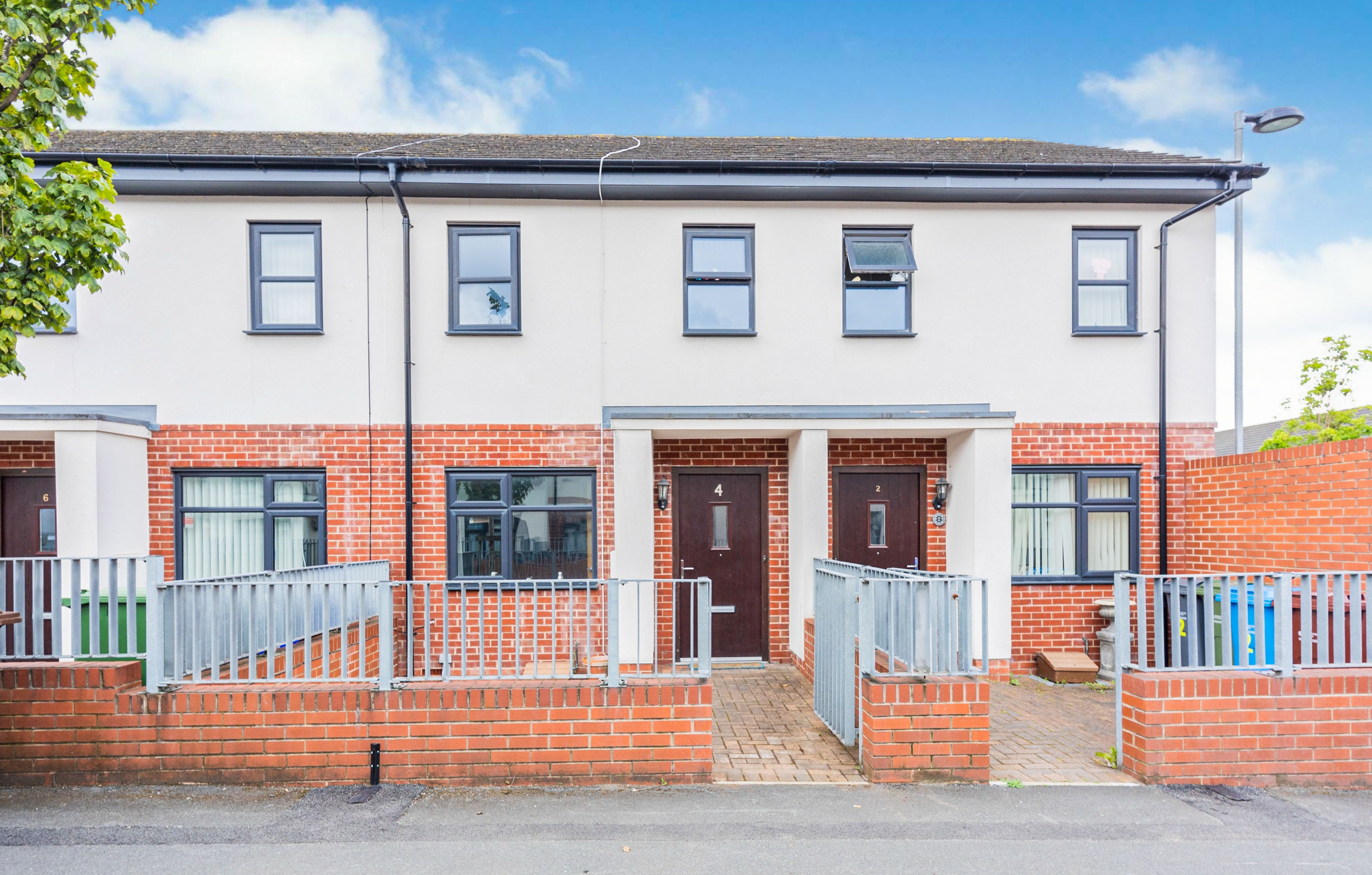 2 bedroom terraced house for sale in Trautmann Close, Manchester, M14 7GT