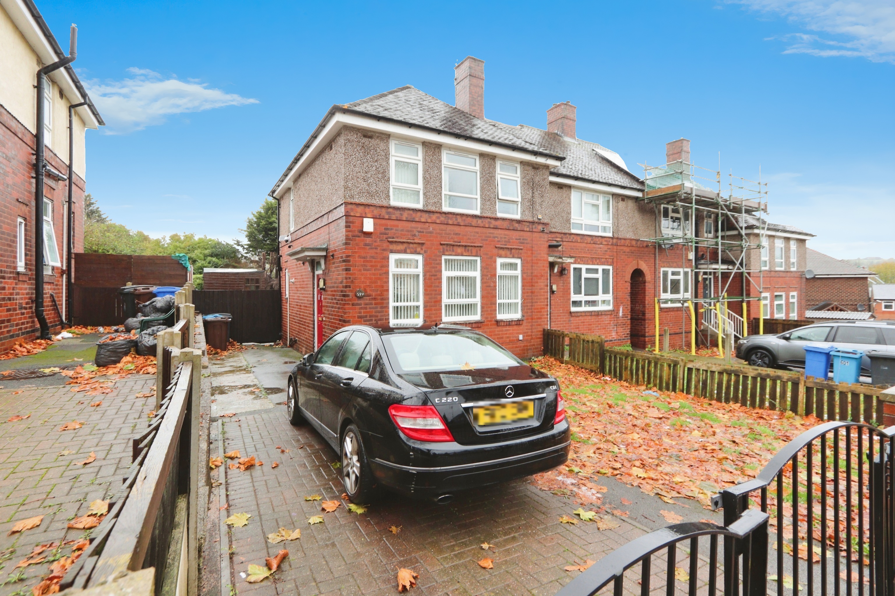 3 bedroom semi-detached house for sale in Bellhouse Road, Sheffield, S5 0ES