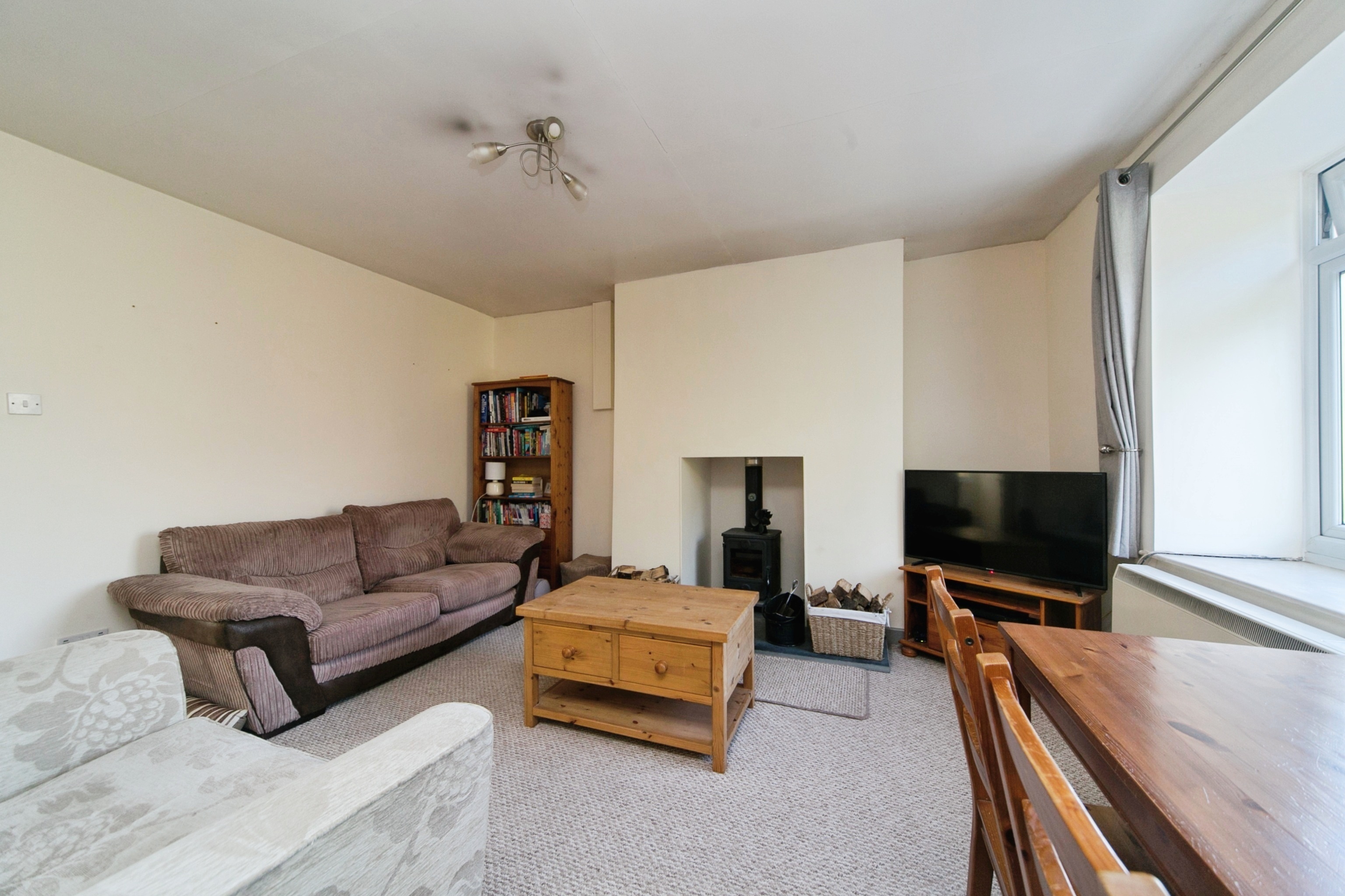 2 bedroom semi-detached house for sale in Allt Goch, Cwm y Glo ...