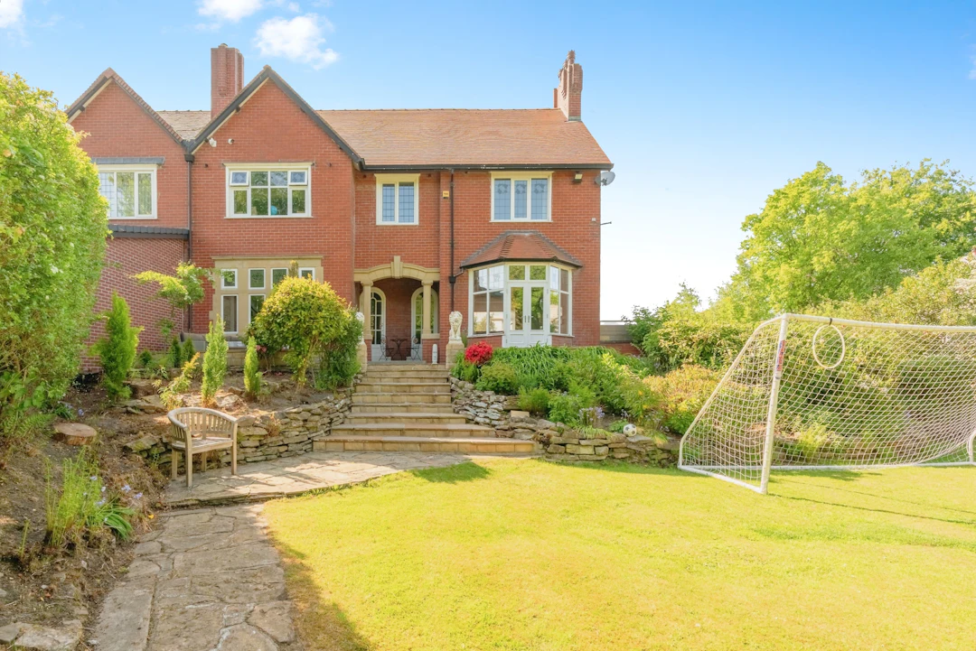 Burnley Estate Agents | Purplebricks
